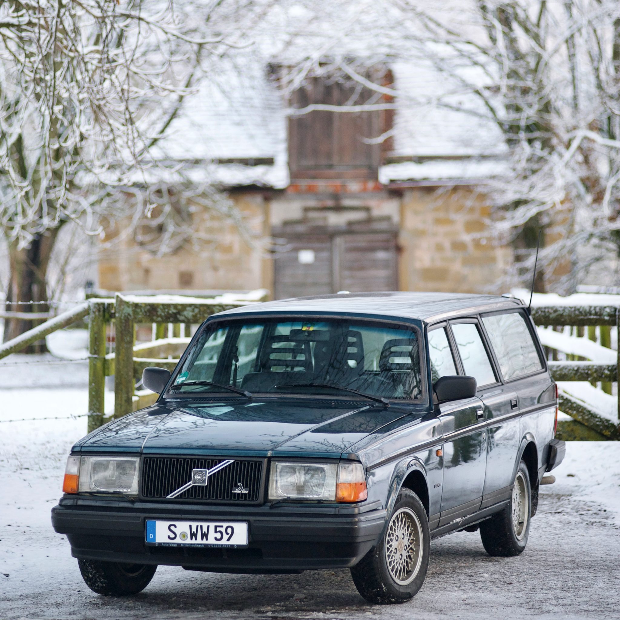 A Late Success: The Volvo 240 Super Polar – The Volvo 240 Classic Page